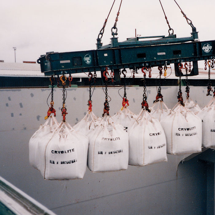 BULK & BAGGED COMMODITIES | Jones Stevedoring